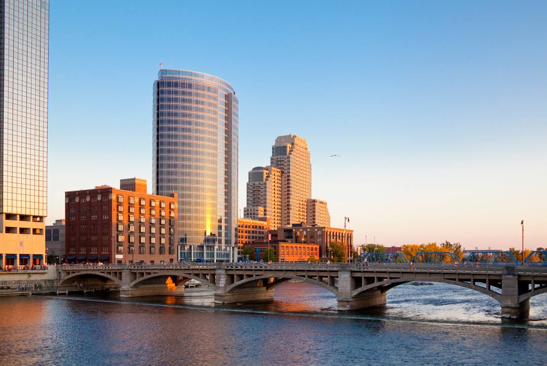 Find Cheap Flights from Denver to Grand Rapids (DEN - GRR) - Google Flights