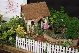 Taman mini dalam pot | Model dan Gaya Taman
